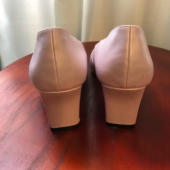 Amanda | Shoes | Vintage Amanda Classic Lady Lt Pink Heels 8m | Poshmark